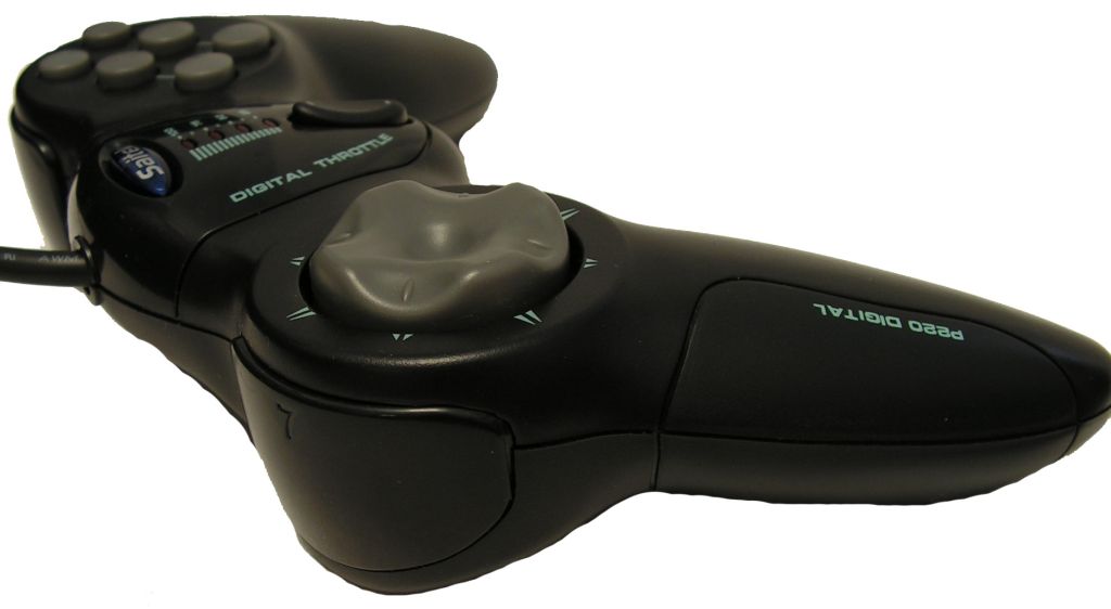 Обзор джойстика Saitek P220 Digital Pad | hwp.ru