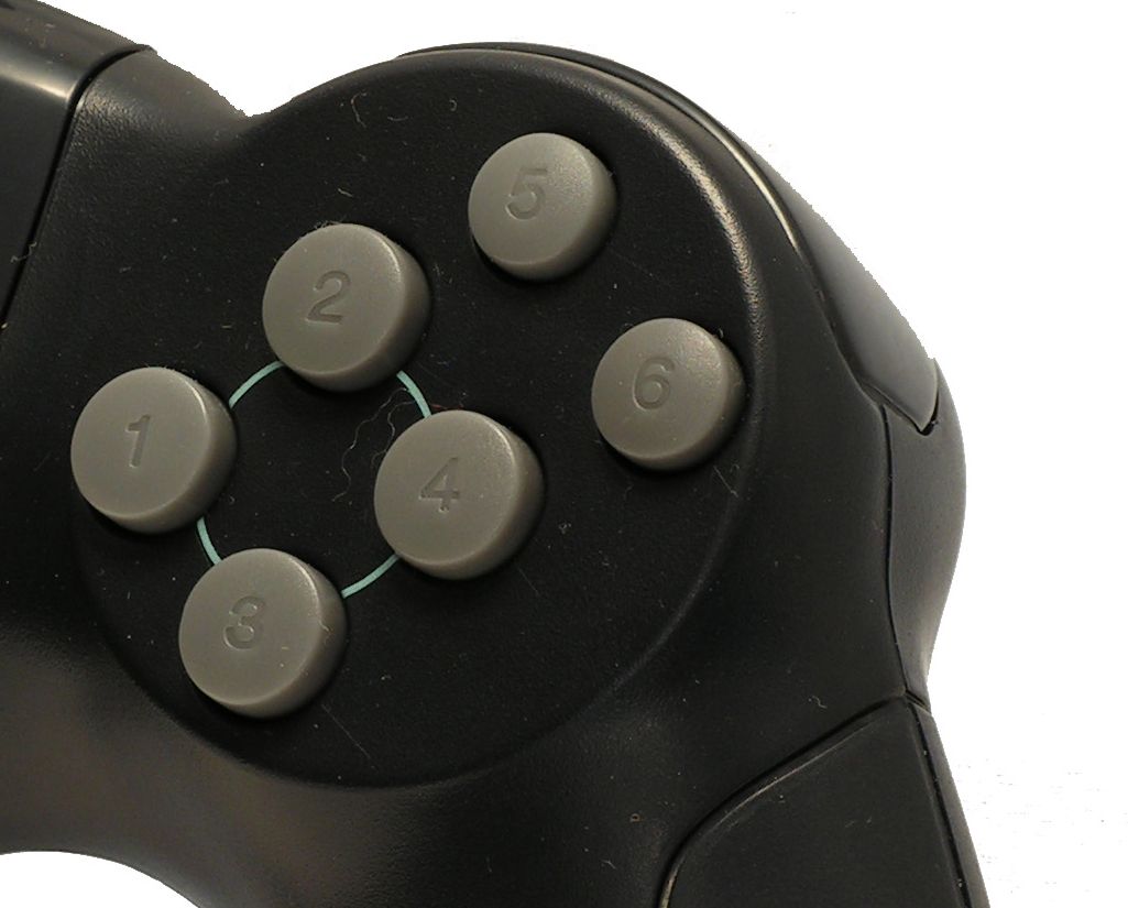 Обзор джойстика Saitek P220 Digital Pad | hwp.ru